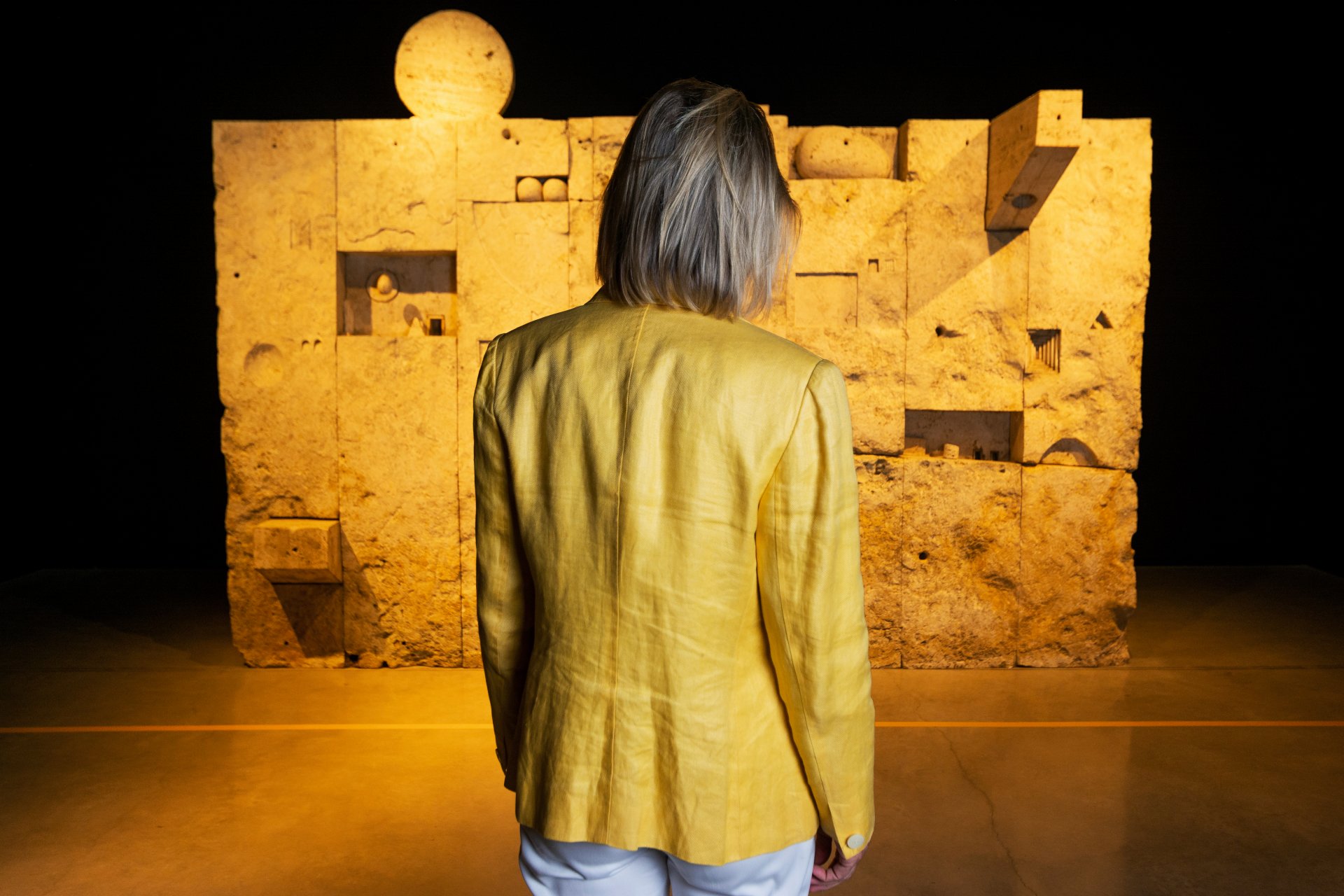 Fiona White, directora del MACA, reveló las fuentes de ingreso del ...